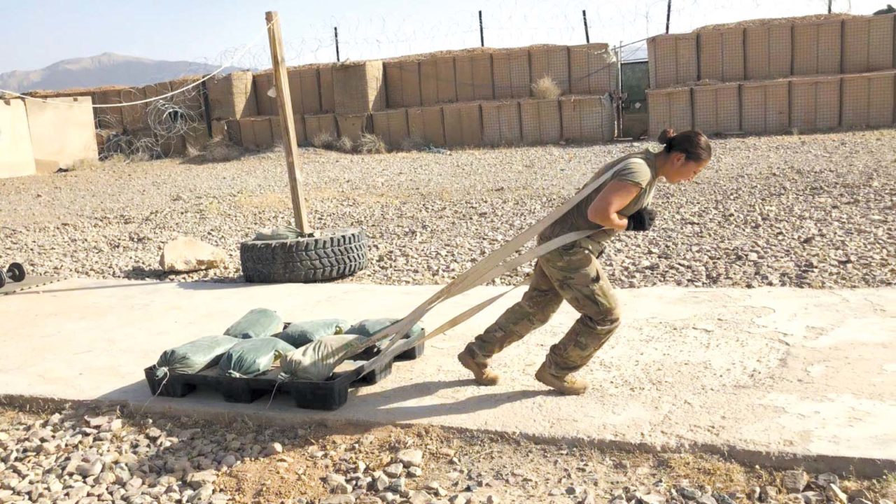 On the Front Line: Embedded With American Female Combat Soldiers in ...