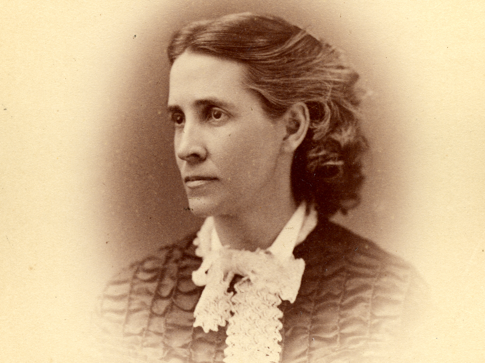 Elizabeth Piper's Instagram, Twitter & Facebook on IDCrawl