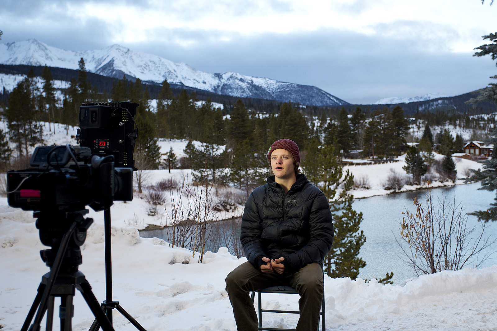 How Arielle and Taylor Gold Support Each Other on (and off) the Mountain