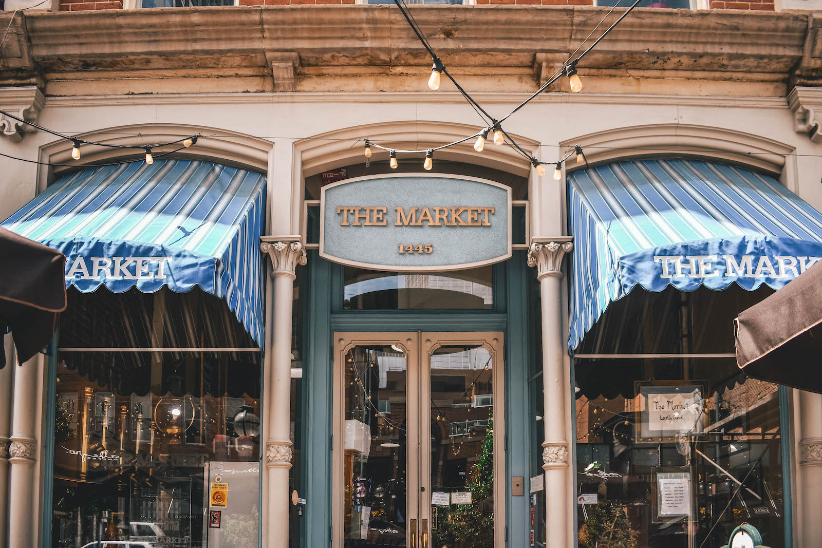 El Mercado Cierra Después de 37 Años en Larimer Square | Flonchi