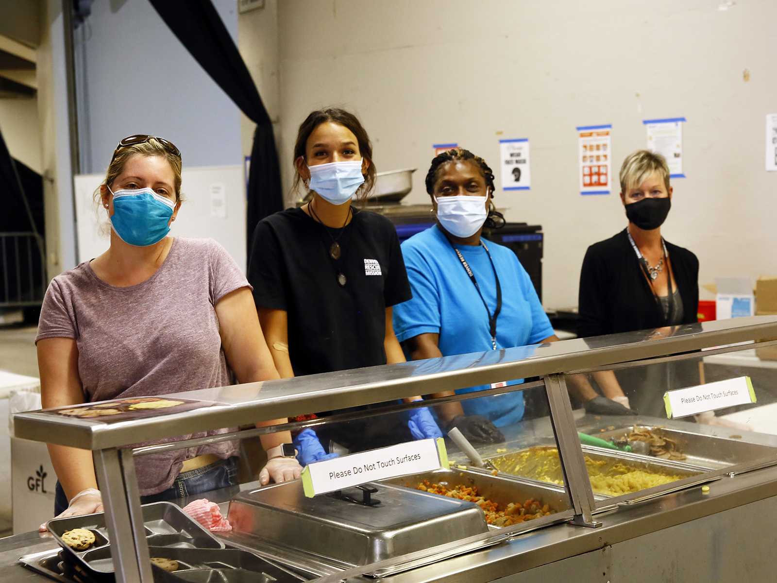 Ways to Give Back in Colorado This Holiday Season