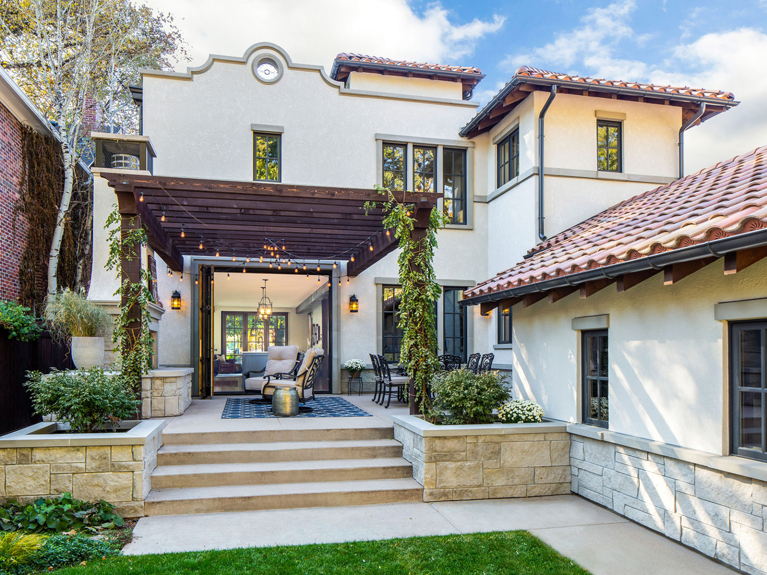 Upgrading Your Patio This Spring? Take Cues From These 5 Outdoor Oases ...