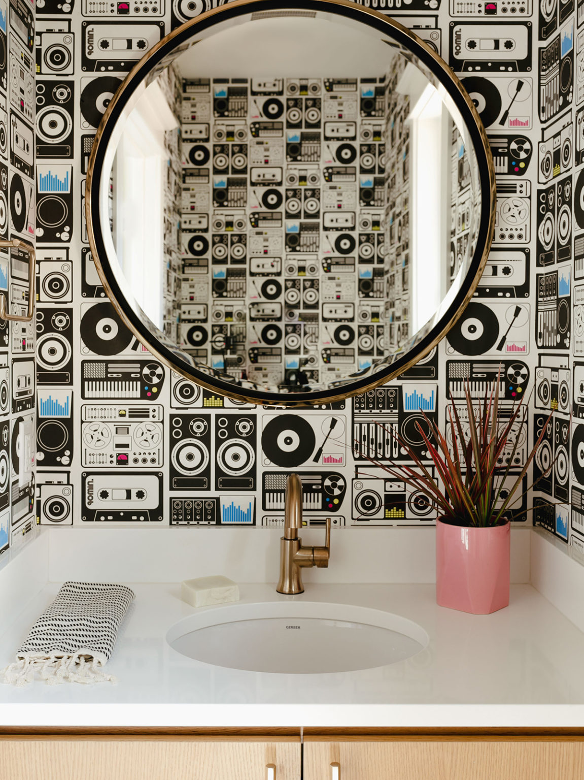 9 Pretty Powder Rooms That Pack a Style Punch - 5280