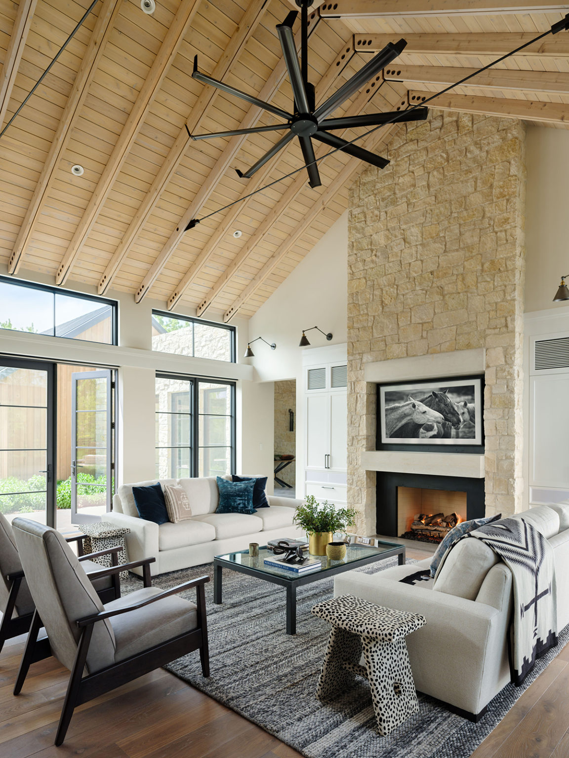 A Cherry Hills Village Home Made To Celebrate Its Natural Surroundings ...