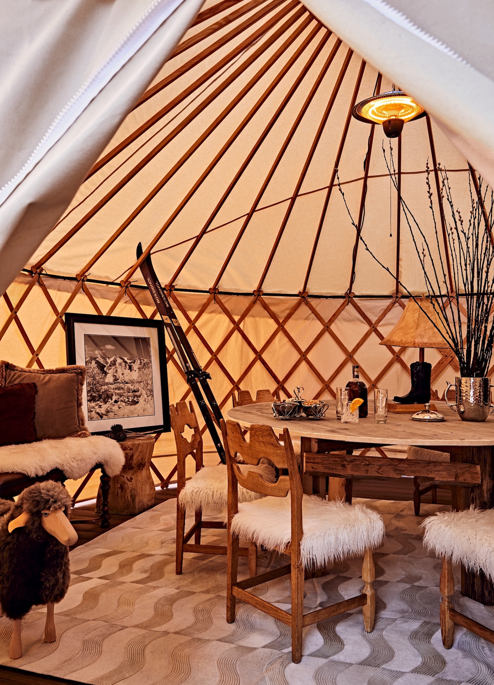Level Up Your Après Experience at the St. Regis Aspen Resort’s Luxe New ...