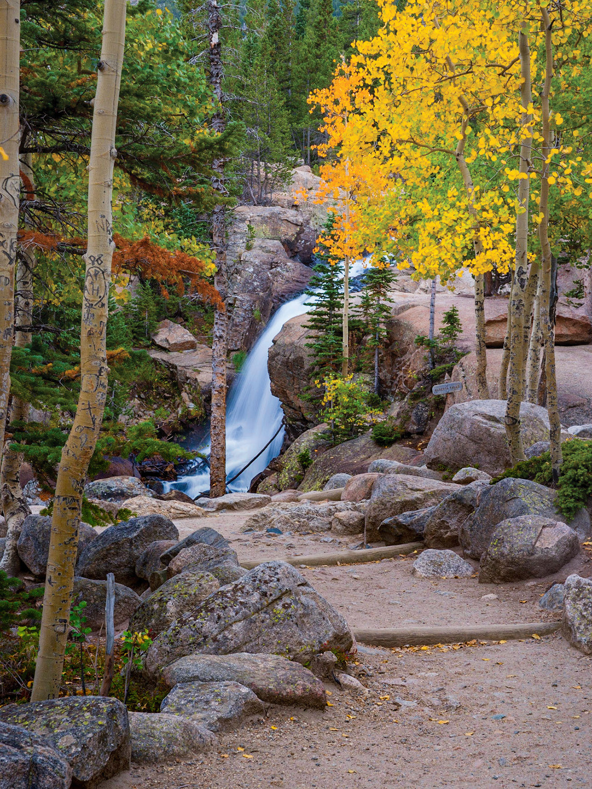 28 of the Best Waterfall Hikes in Colorado