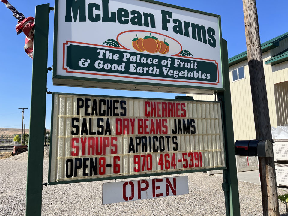 6 Palisade Peach Stands To Visit This Season - 5280