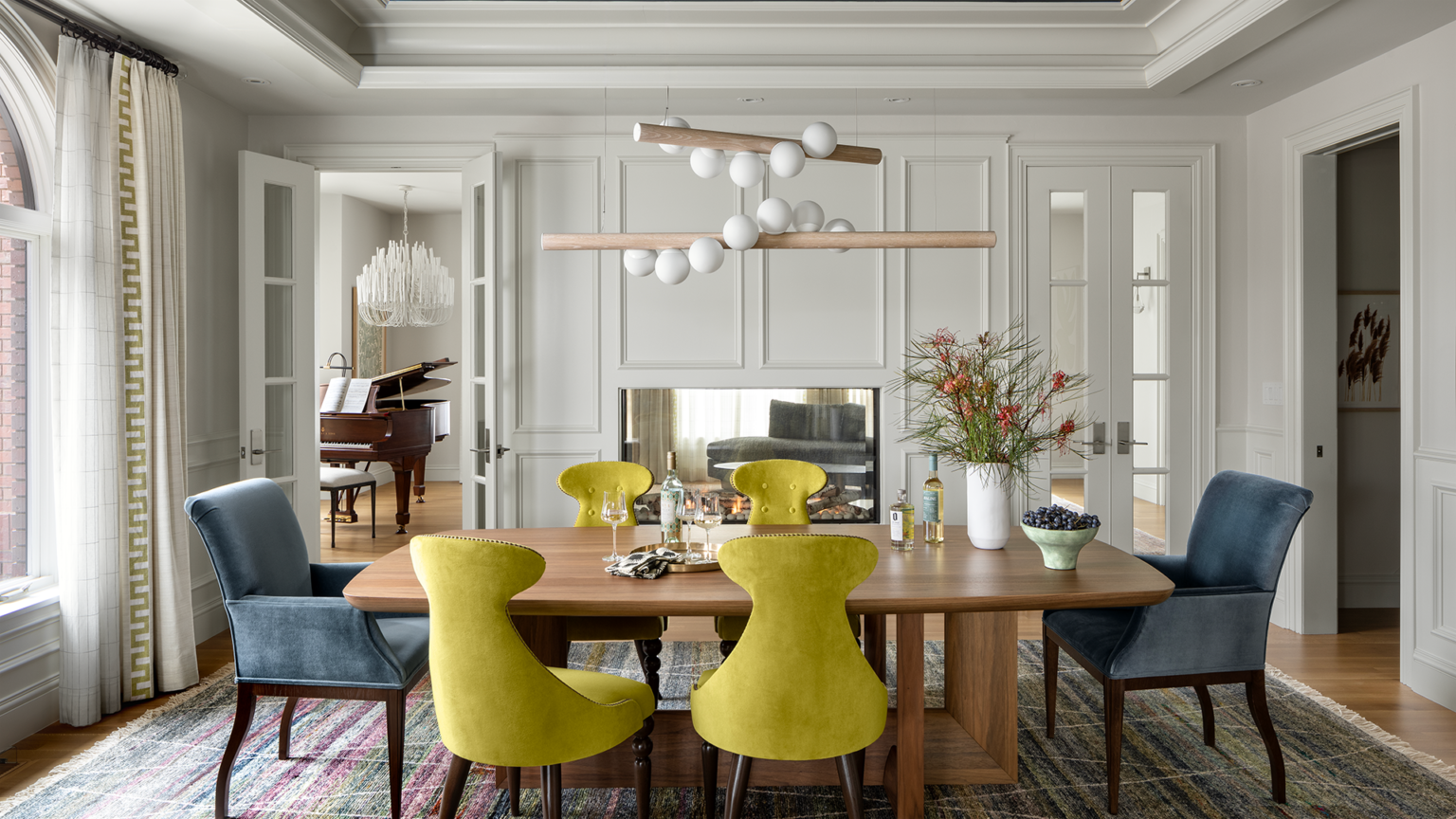 How Pops Of Color And Ample Curves Made A Classic Hilltop Home Into A ...