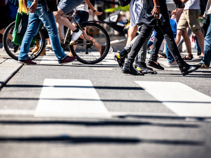 Will You Commit to a Week Without Driving? Pedestrian Advocates Want ...